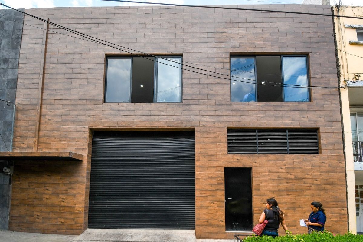 EDIFICIO COMERCIAL EN VENTA - Pinn Portal Inmobiliario